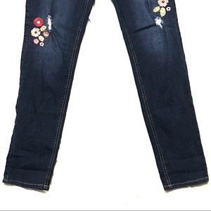 Arizona Jean Company | Bottoms | Arizona Original Floral Embroidery ...